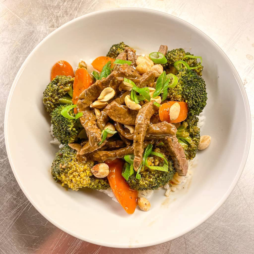 Garlic Sesame Steak Bento Bowl Family | Perfectly Portioned Nutrition Garlic Sesame Steak Bento Bowl Family | Perfectly Portioned Nutrition